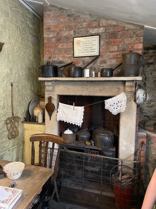Part two ~ Inspirations behind The Great Western Railway (GWR) Girls ...